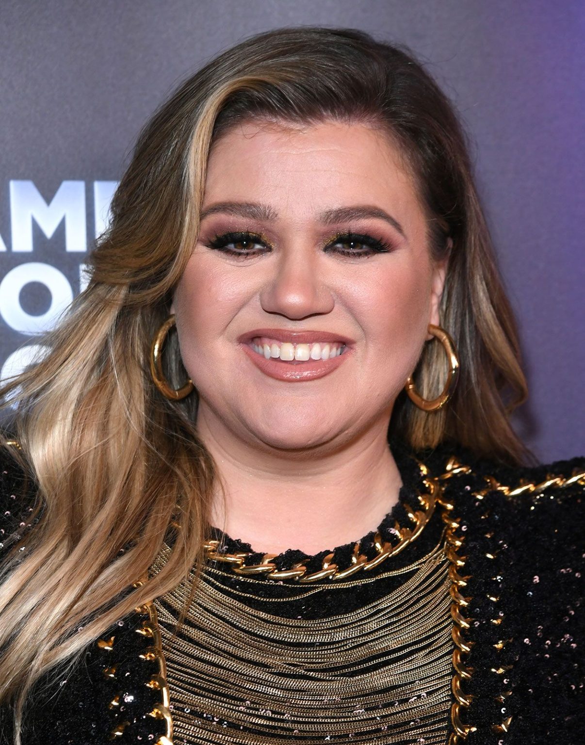 Kelly Clarksons Boob Job Before And After Images Plastic Surgery Feed